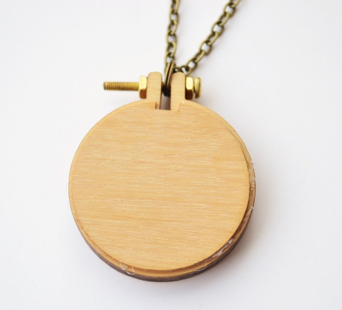 Sloth/slow Loris Hand Embroidery Hoop Necklace or Brooch Tiny - Etsy