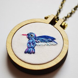 Hummingbird Necklace or Brooch Miniature Embroidery 4cm Hoop - Etsy UK