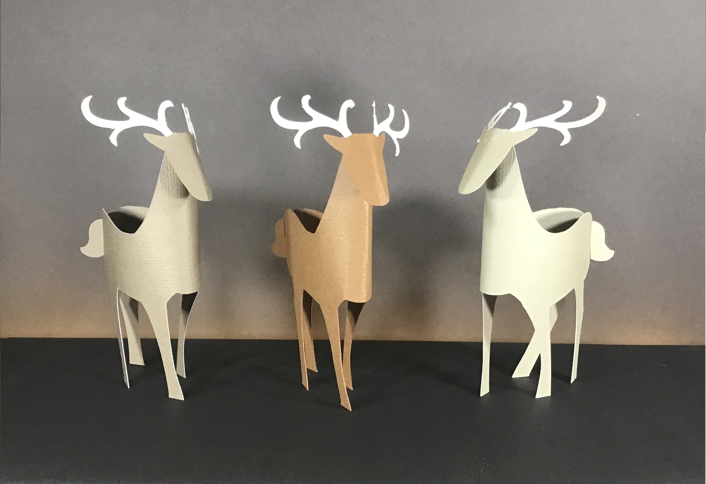 Round Reindeer Decoration SVG - Etsy