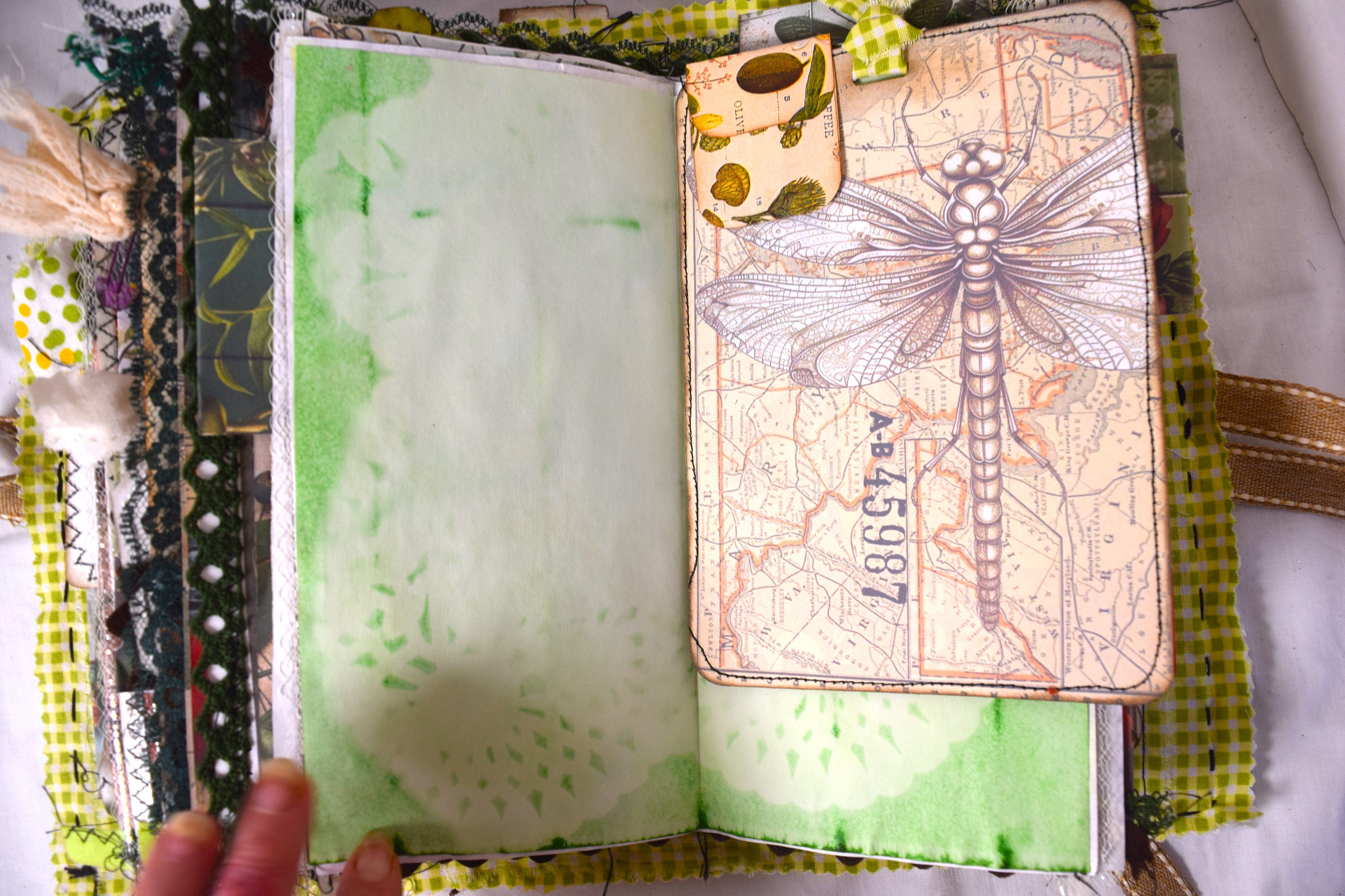 Handmade Junk Journal "bugs" - Etsy Canada