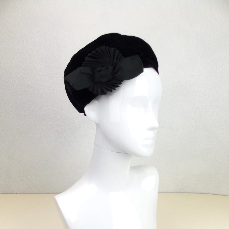 Velvet Beret - Etsy