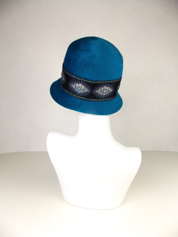 1960's Cloche Style Hat in Dark Teal Blue Wool Jan Le… - Gem