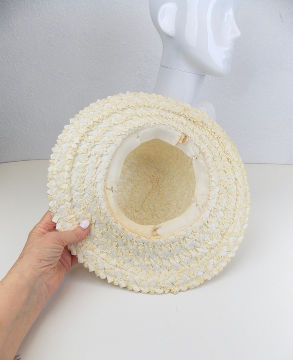 1960's Ivory Color Straw Boater Style Hat - Gem