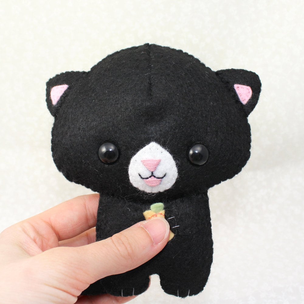 Plush Sewing Pattern PDF Valentine Kawaii Cat With Heart Felt | Etsy