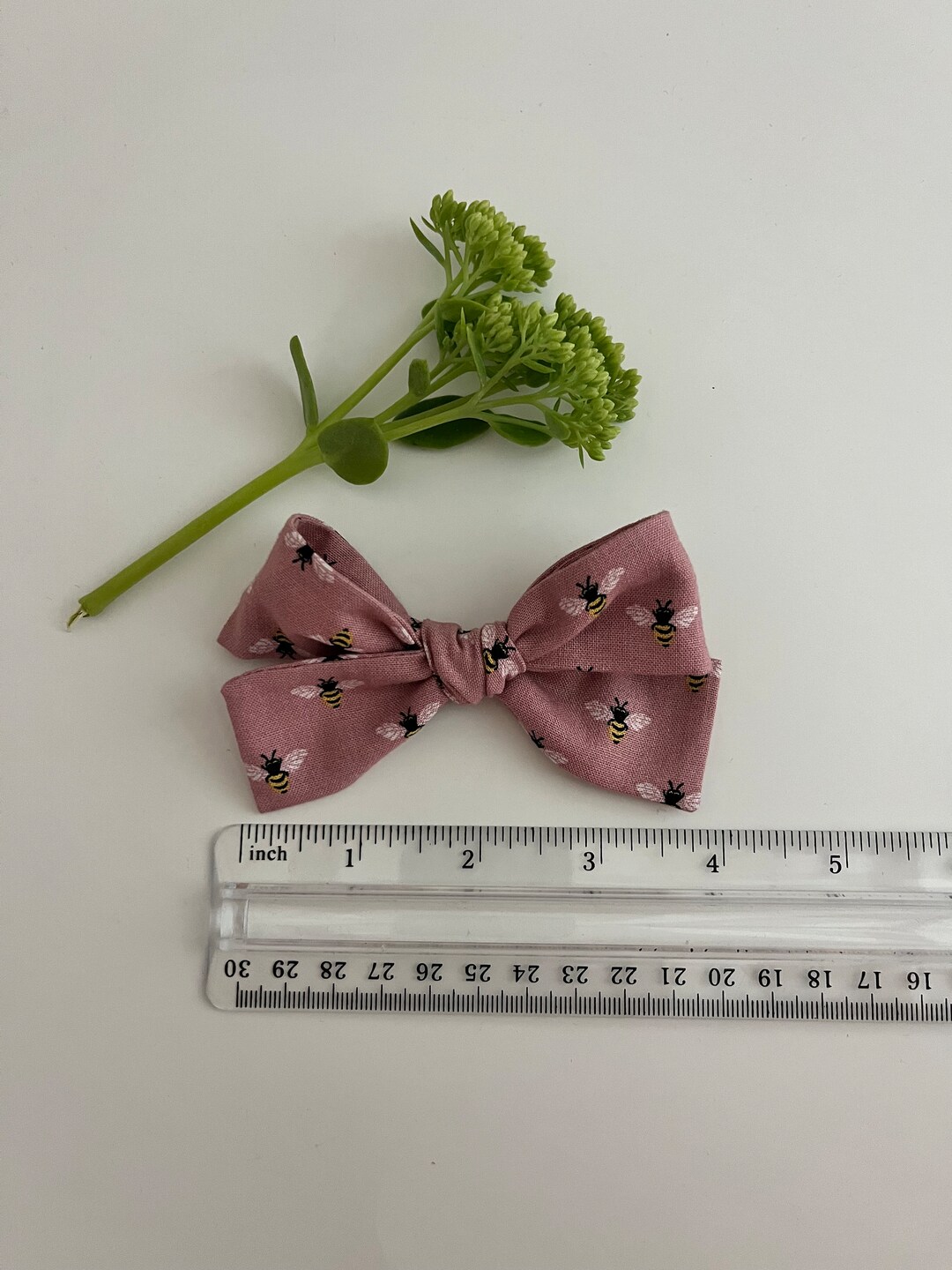 Baby Bee Mauve Hair Bow | Small Bee Hair Bow | Back to School Bow | Bee ...