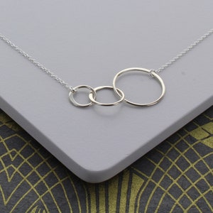 Triple Infinity Link Necklace - Etsy