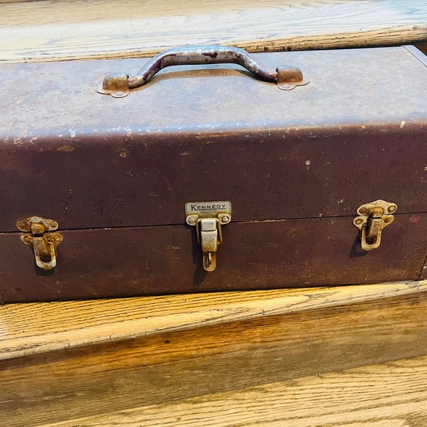 Vintage Tackle Box - Etsy