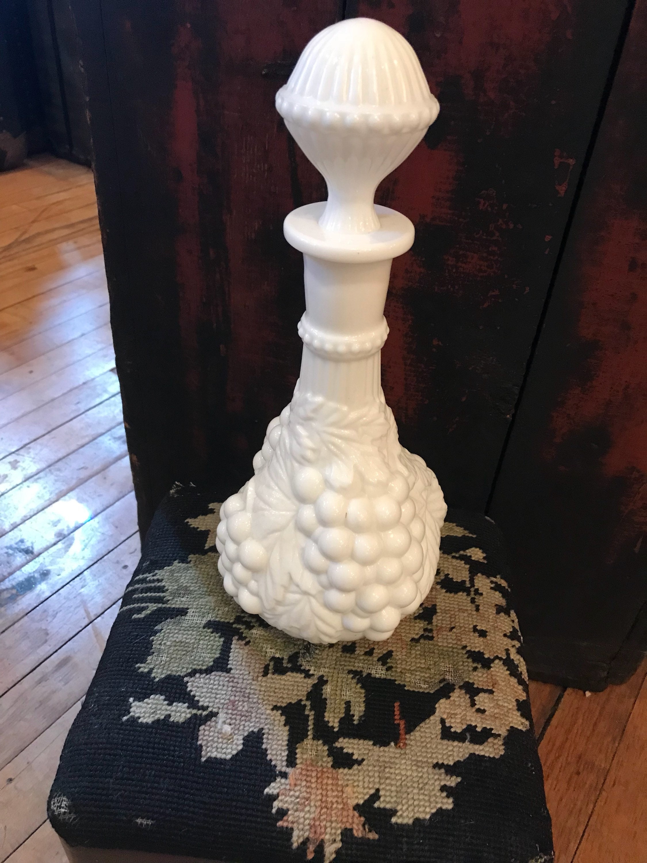 Vintage Milk Glass Wine Decanter/wedding Decor/rustic Farmhouse/shabby ...