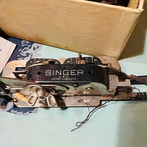 Singer Buttonhole Attachment 121795 Singer Sewing Machine Accessories ...