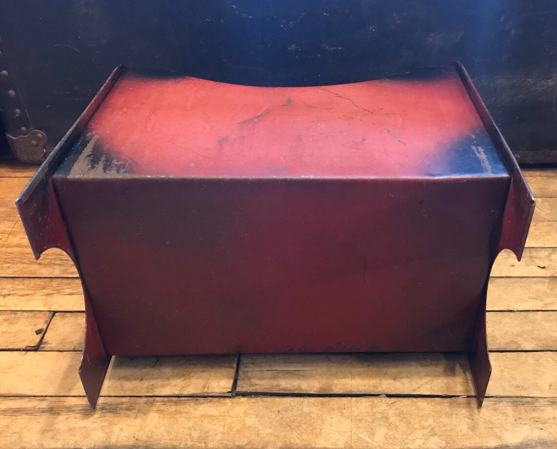 Vintage Metal Magazine Rack/farmhouse Red Decor/shabby - Etsy