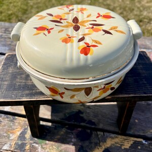 Halls Autumn Leaf Covered Casserole Dish Superior Quality Kitchenware ...