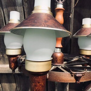 Vintage Western Wagon Wheel Chandelier Bulls Stirrups Western Decor ...