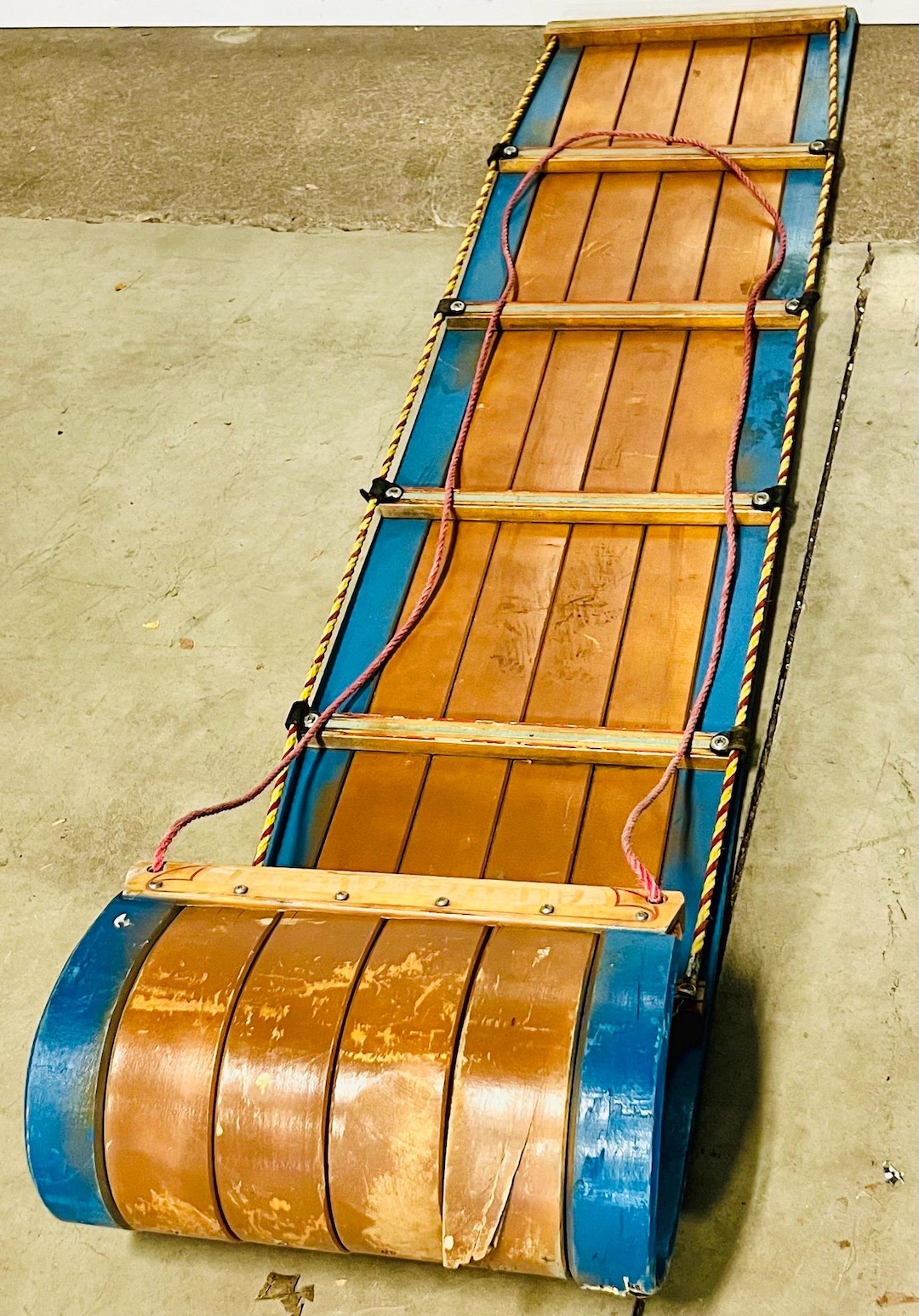 Vintage Toboggans Alpine Glider Toboggan Sleds Hot Cocoa Bar Decor ...