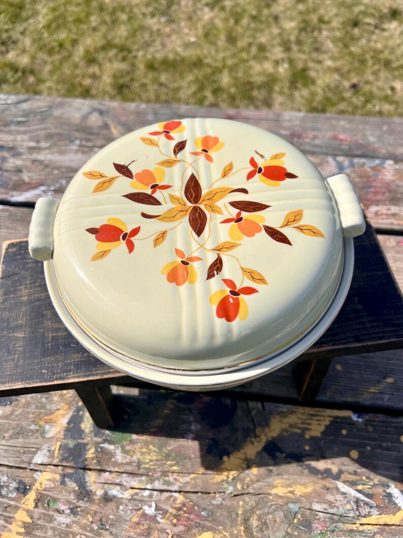 Halls Autumn Leaf Covered Casserole Dish Superior Quality Kitchenware ...