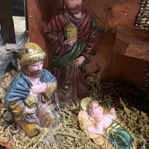 Vintage Nativity Scene Rustic Small Tabletop Christmas Decor Baby Jesus ...