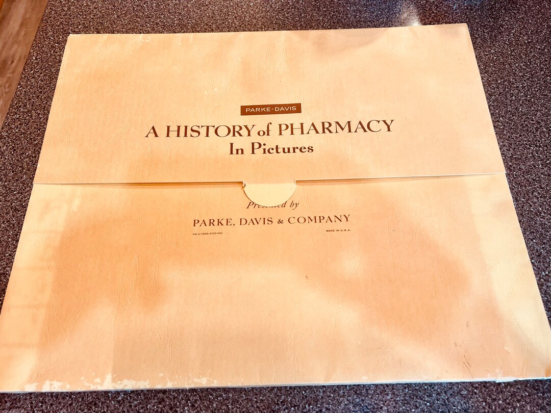 A History of Pharmacy in Pictures by Parke Davis Set Lithographs Wall ...