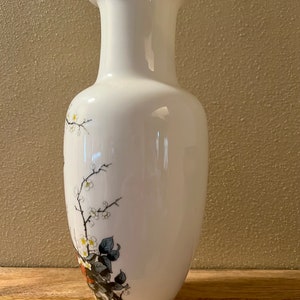 Vintage Japanese Fine Porcelain Vase Flower Vases Jay China Made in ...