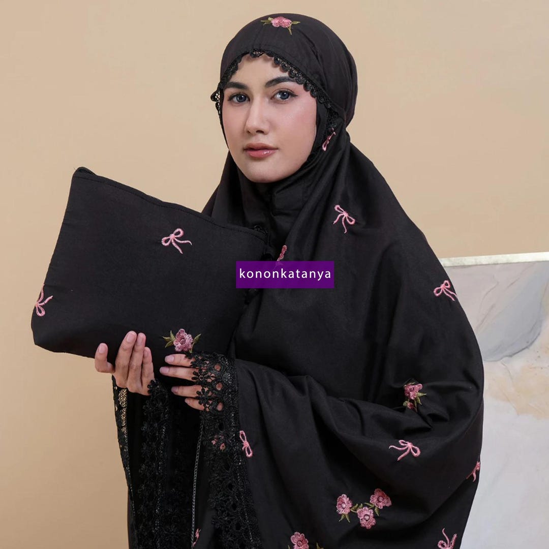 Elegant Ammar Mukena: Coquette Style With Ribbon and Lace Embroidery ...