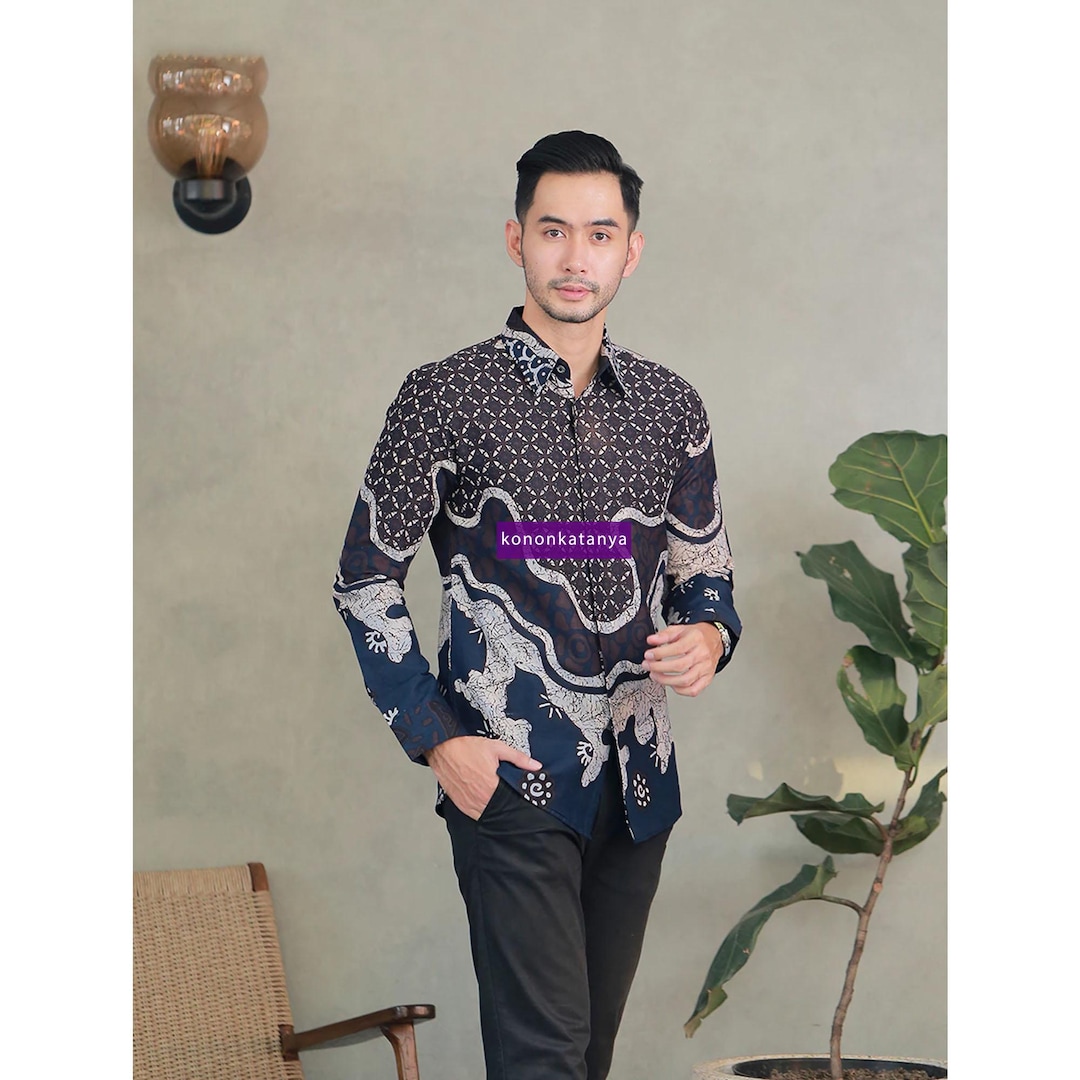Timeless Elegance Prawara Batik Long Sleeve Shirt Lakhsana Batik, Men ...