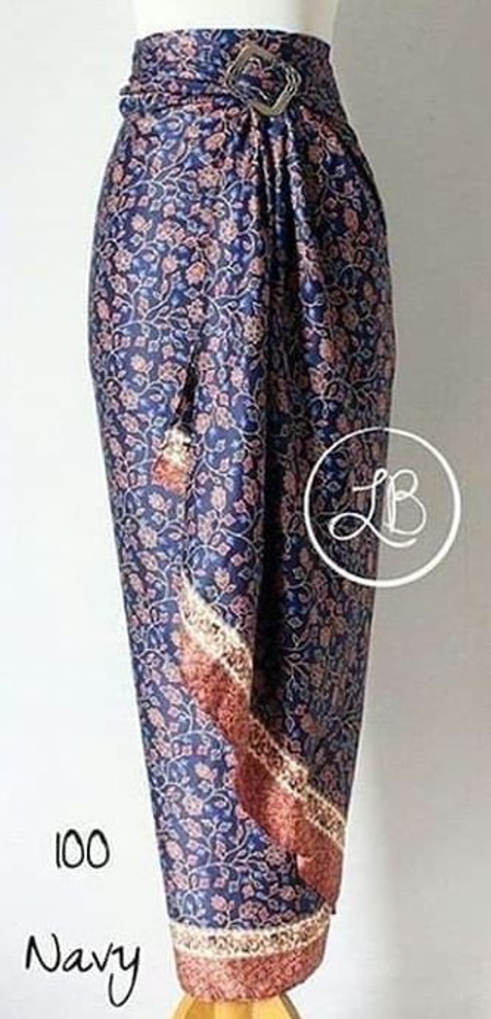 Various Variations in Patterns and Colors for Women's Wrap Skirts ...