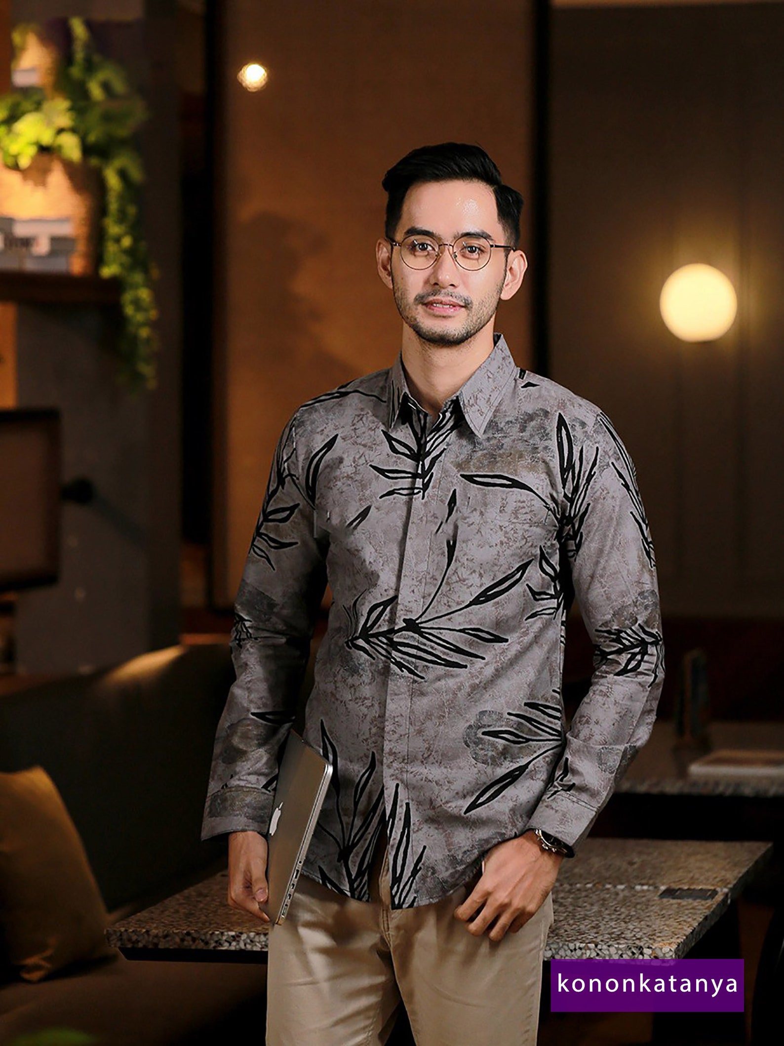 Prastika Timeless Elegance in Lakhsana Batik Long-sleeve Shirt, Men ...