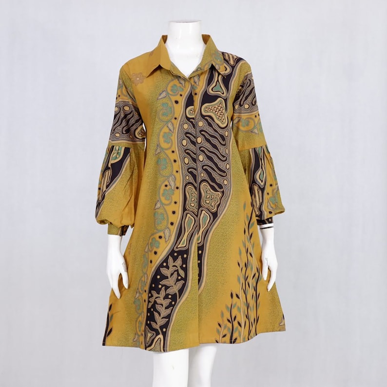 Sase Salsa Modern Batik Dress A Fusion of Elegance and Contemporary ...