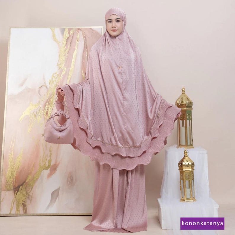 Al-mecca Lora Series Premium 2-in-1 Luxury Silk Mukena - Uragiri Design ...