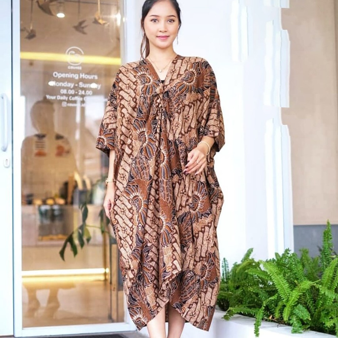 Elevate Your Style With Hestini Modern Batik Kaftan Dress A Fusion of ...