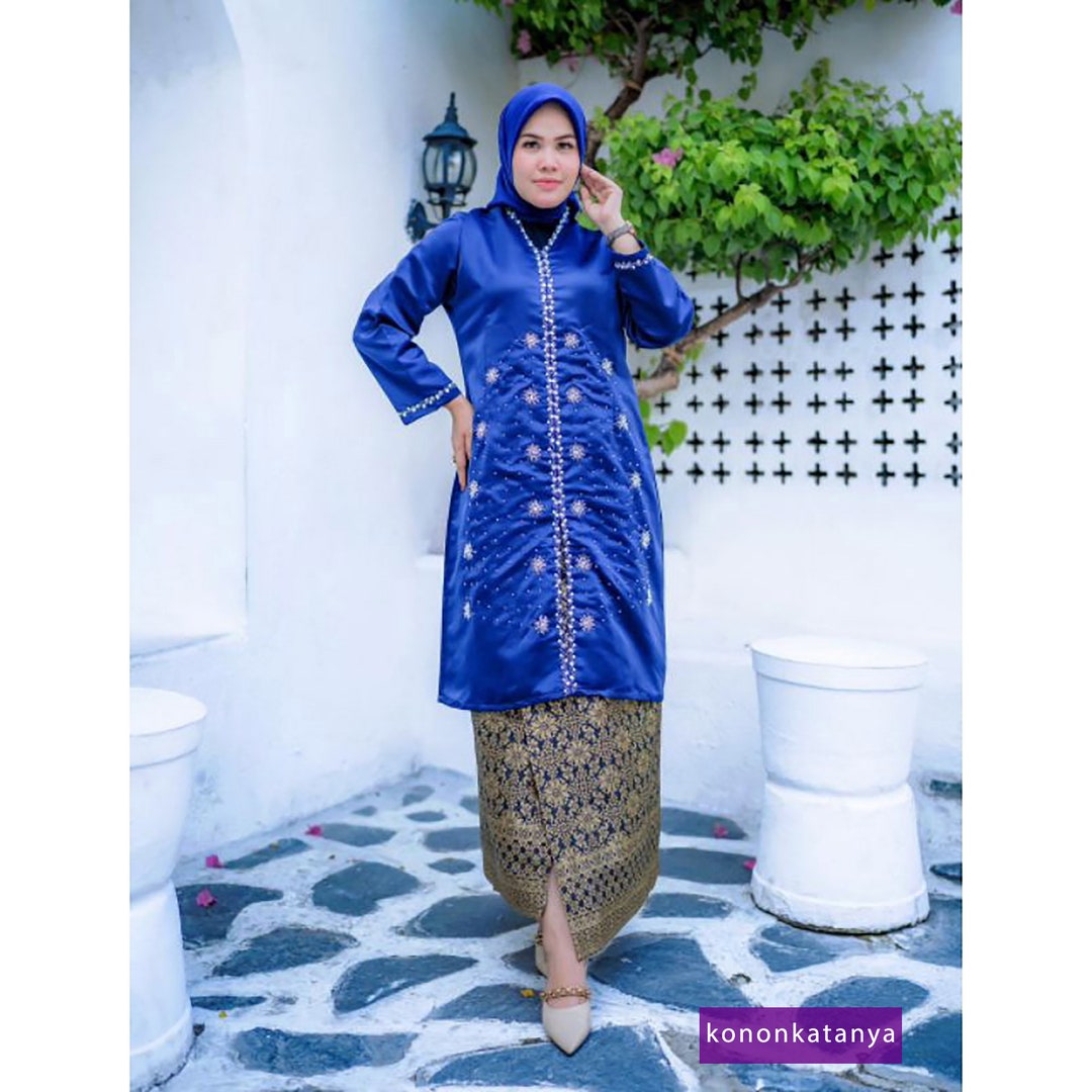 Songket Splendor Sequined Kebaya Tunik Ensemble, Kebaya Dress, Kebaya ...