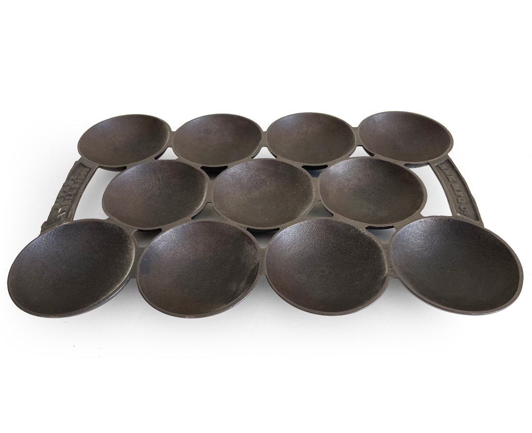 Cast Iron Cookware, R&E Mfg Muffin Gem Pan 3, Vintage Kitchenware ...