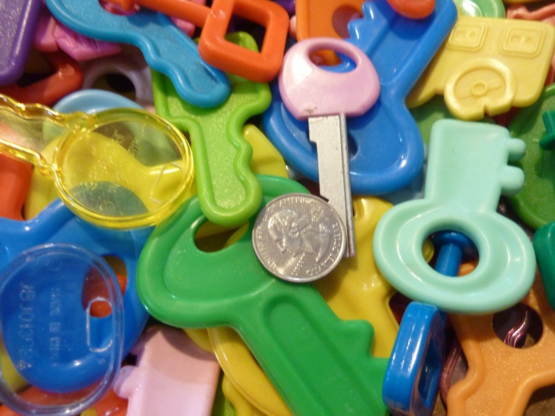 Plastic Toy Baby Keys: Craft Supply, Assemblage, Vintage #2546 - Etsy