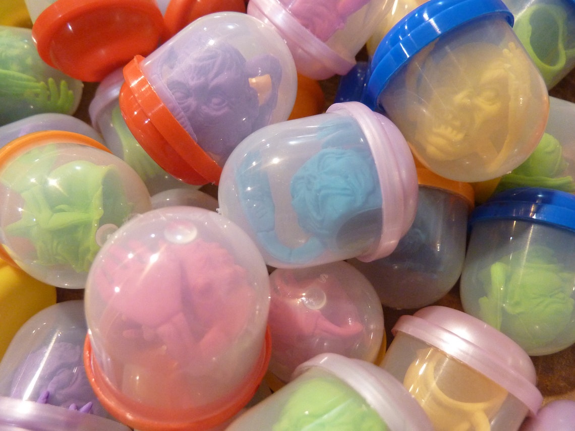 8 Monster Head Miniature Gumball Capsule Novelty Finger Puppet | Etsy