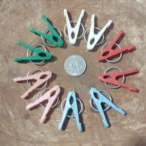 10 Plastic Clothes Pins Pegs Clamp Clip Laundry Room Clothespin Vintage ...