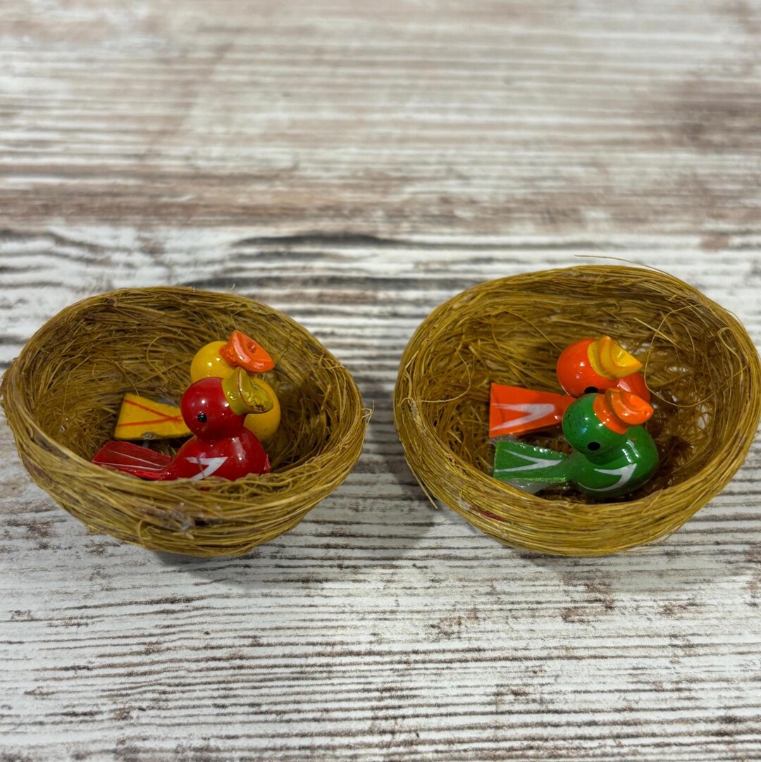 1 Miniature Bird Nest, Erzgebirge Bird: Vintage, Easter, Hand Painted ...