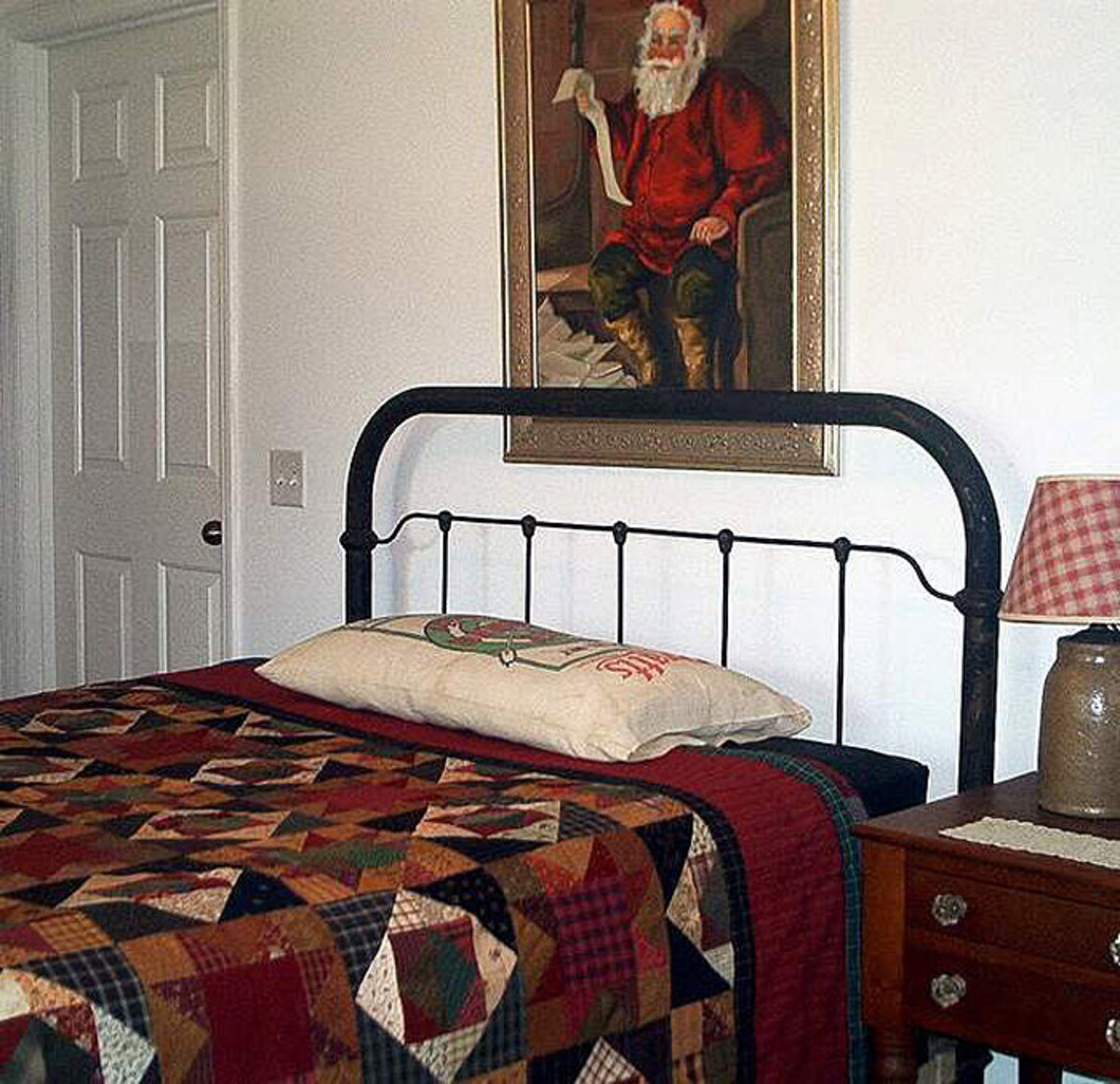 Pattern: Cranbrook Christmas Quilt Pattern by Primitive Pieces | Etsy