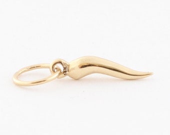 Vintage 18k Yellow Gold Italian Horn Good Luck Charm Cornicello Pendant ...