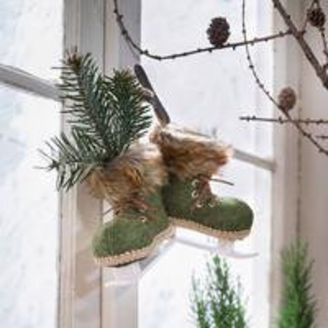 Decorative Wooden Skates in Sets of 2 - Etsy