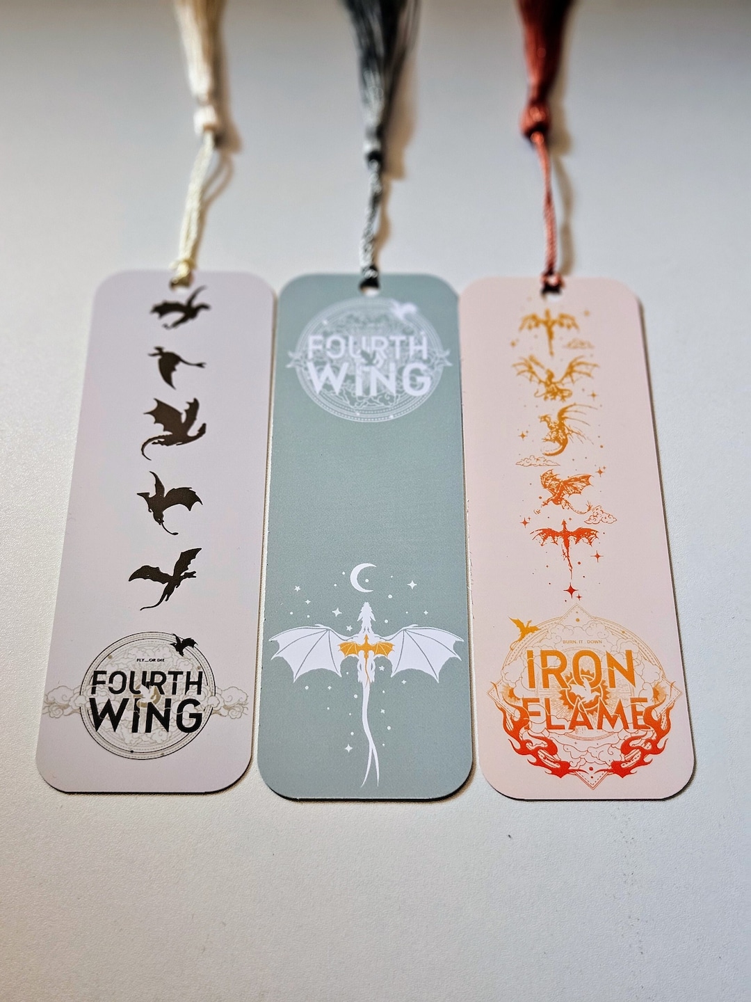 Fourth Wing Iron Flame Bookmark, Violet and Xaden, Tairn, Sgaeyl ...