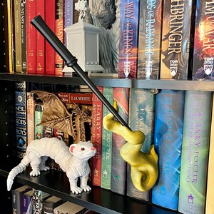 Magic Wand Floating Book Nook - Magic Spell Effect Book Nook - 3D ...