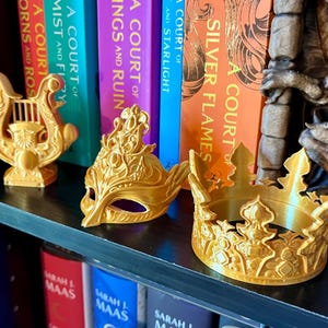 Golden Fae Trove Bookshelf Decor - Golden Harp, Mask, and Crown - Dread ...