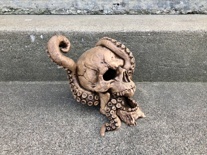 The Octo-skull Dice Tower 3D Printed Dice Tower Monstrous - Etsy