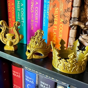 Golden Fae Trove Bookshelf Decor - Golden Harp, Mask, and Crown - Dread ...