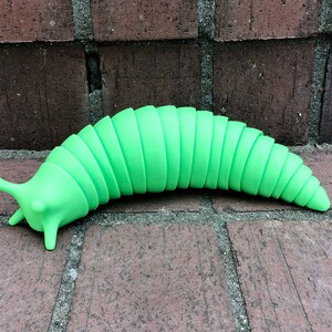 3D Printed Articulated Fidget Slug Toy - Various Colors - Etsy