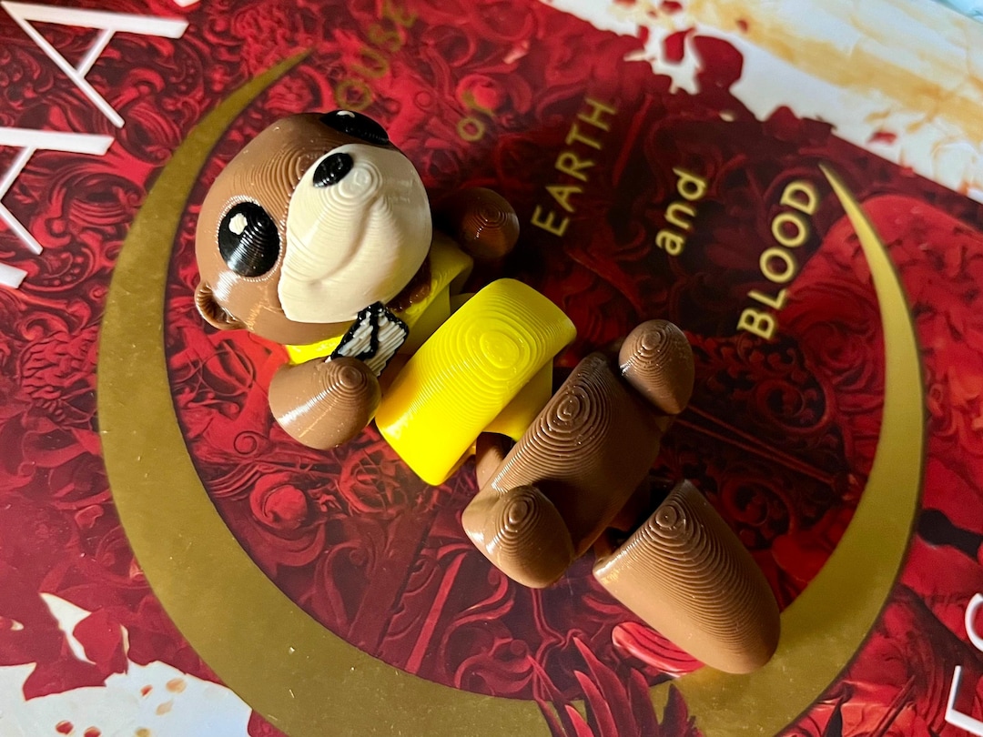 Messenger Otter Bookshelf Decor - Articulated Otter Toy With Yellow ...