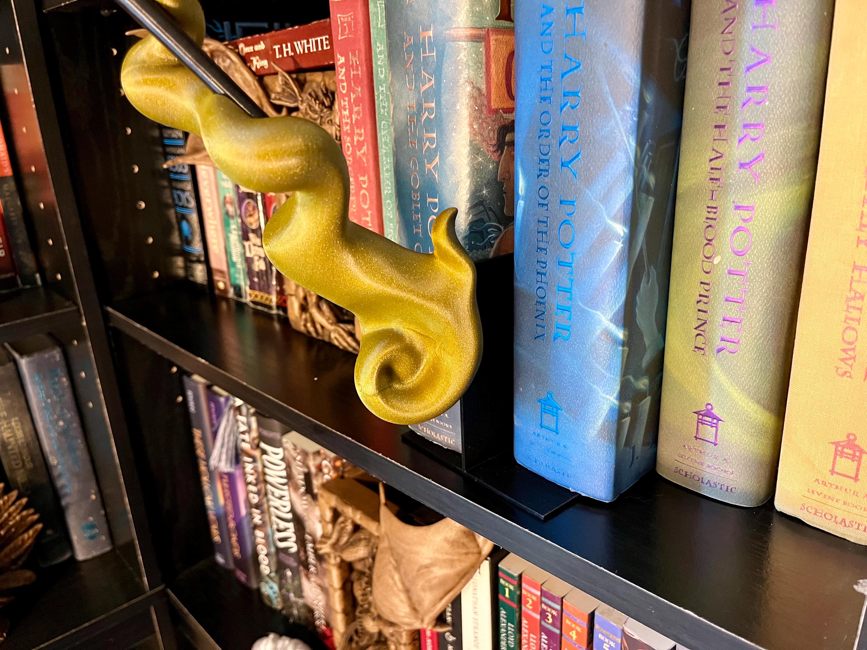 Magic Wand Floating Book Nook - Magic Spell Effect Book Nook - 3D ...
