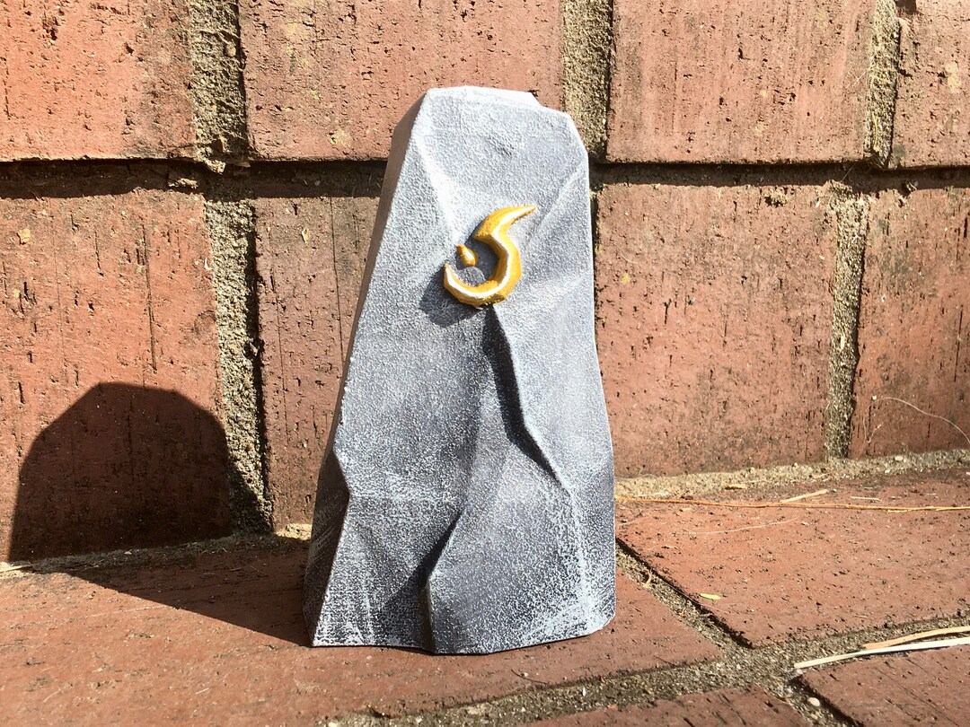 Hand-painted World of Warcraft Inspired Summoning Stone Meeting Stone ...