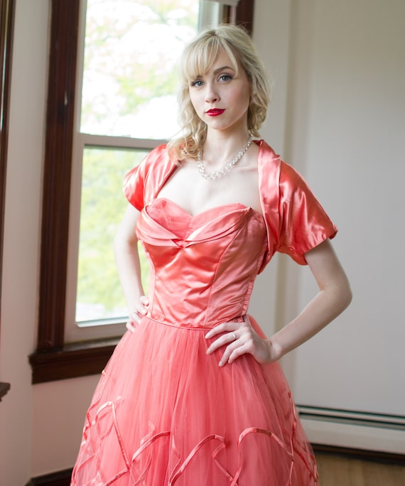 Vintage 1950's coral strapless formal gown / prom dre… - Gem