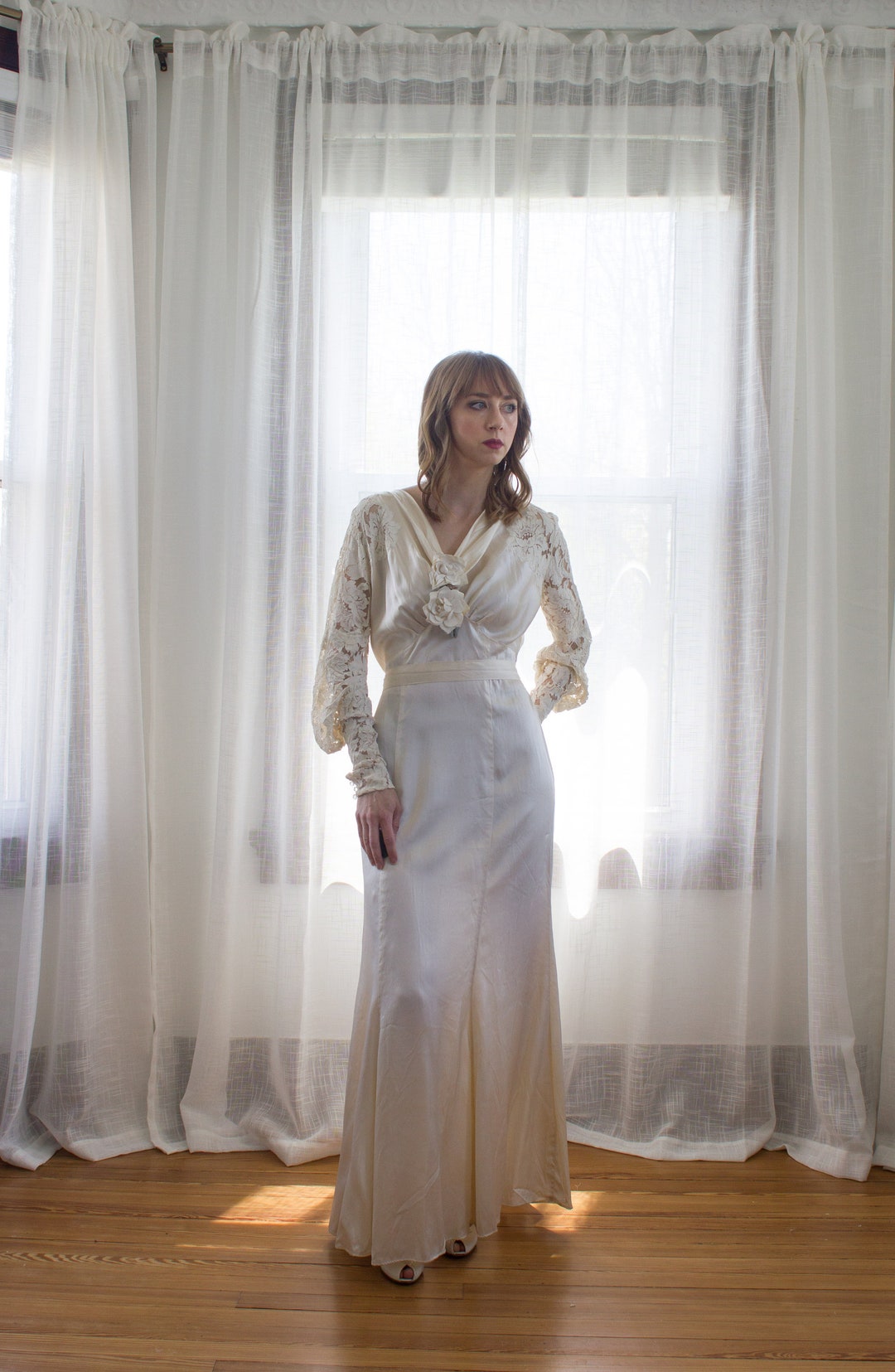 1930's Silk Art Deco Wedding Dress / Size Medium / Lace / Long Sleeves ...