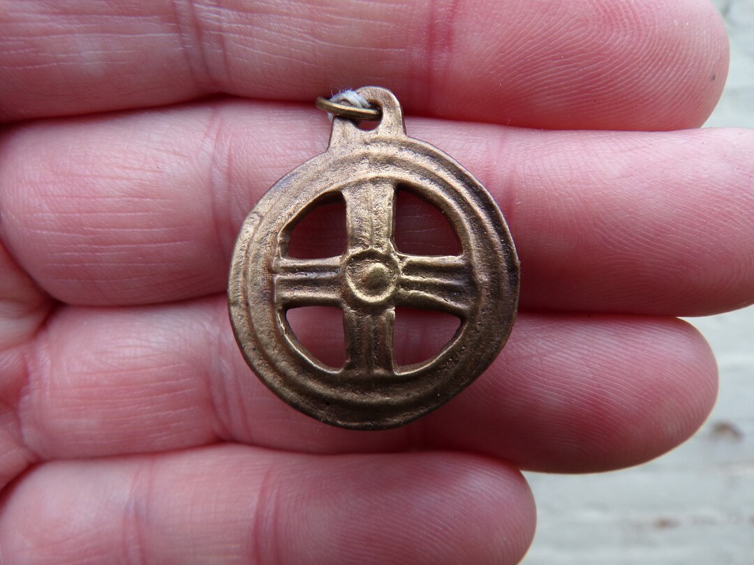 Celtic Sun Cross Wheel of Life Bronze Pendant - Etsy