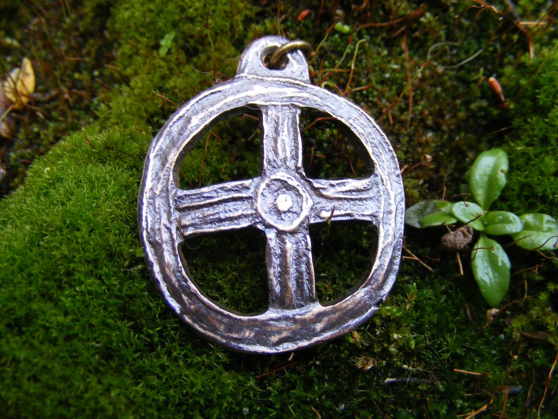 Celtic Sun Cross Wheel of the Year Bronze Pendant - Etsy